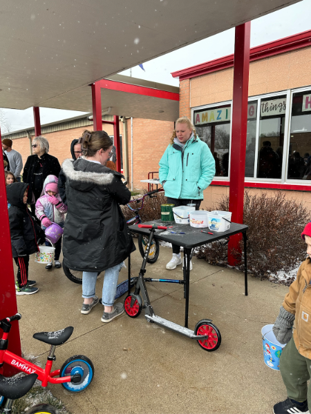 Plainview Public Schools - FCCLA Community Easter Egg Hunt Held